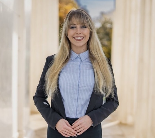 Lisa Marie Breyer, Author at notarity